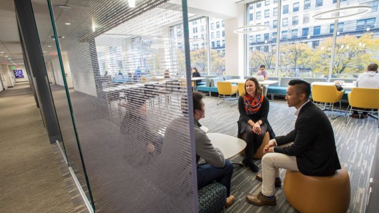 7 Reasons to Visit Your Career Development Office | StartSchoolNow