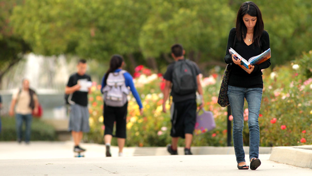 Keeping Safe On and Off Campus | StartSchoolNow