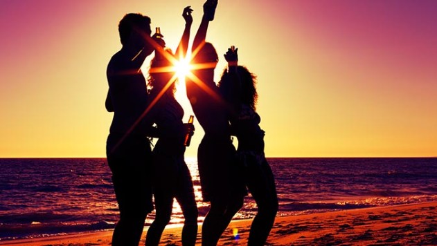 4 Ways to Enjoy College Summer Nights | StartSchoolNow